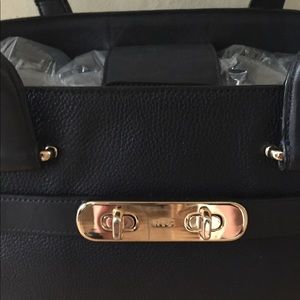 Coach | Bags | Coach Swagger Carry All | Poshmark